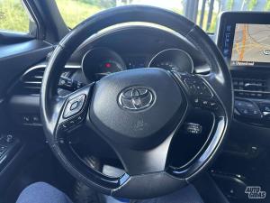 Тойота C-HR 2017 в Вильнюс, объемом двигателя 1.80 л и пробегом 169 тыс. км за 15590 €, фото 32 на AUTOMOTO.COM.LV