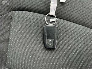 Тойота C-HR 2017 в Вильнюс, объемом двигателя 1.80 л и пробегом 43 тыс. км за 17350 €, фото 28 на AUTOMOTO.COM.LV