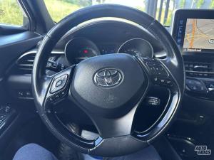 Тойота C-HR 2017 в Вильнюс, объемом двигателя 1.80 л и пробегом 169 тыс. км за 15590 €, фото 32 на AUTOMOTO.COM.LV