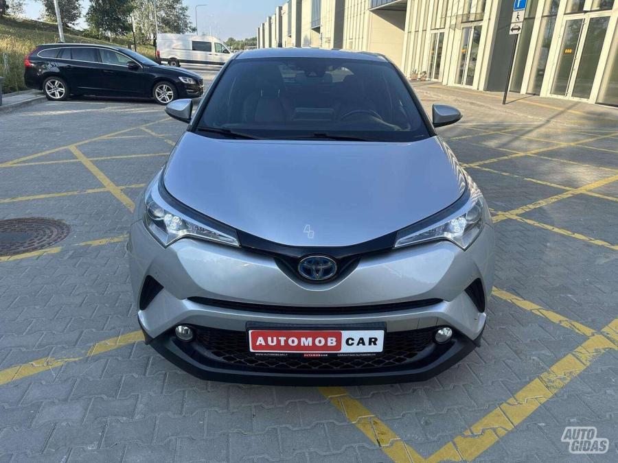 Toyota C-HR 2017 Viļņa, ar dzinēja tilpumu 1.80 L un nobraukumu 158 tūkst. km par 15950 €, foto 3 vietnē AUTOMOTO.COM.LV