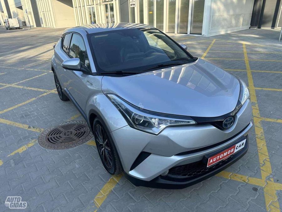 Toyota C-HR 2017 Viļņa, ar dzinēja tilpumu 1.80 L un nobraukumu 158 tūkst. km par 15950 €, foto 4 vietnē AUTOMOTO.COM.LV
