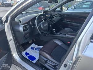 Toyota C-HR 2017 Viļņa, ar dzinēja tilpumu 1.80 L un nobraukumu 158 tūkst. km par 15950 €, foto 22 vietnē AUTOMOTO.COM.LV