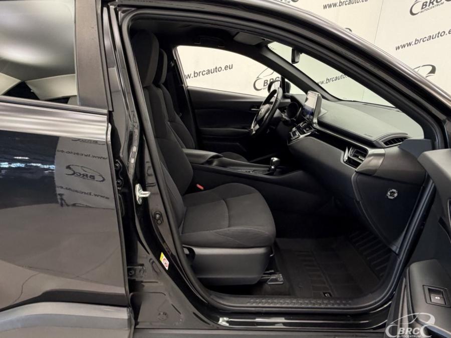 Toyota C-HR 2017 Viļņa, ar dzinēja tilpumu 1.80 L un nobraukumu 149 tūkst. km par 17500 €, foto 5 vietnē AUTOMOTO.COM.LV