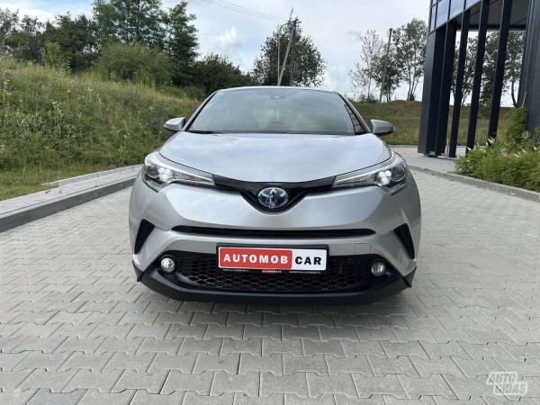 Toyota C-HR 2017 Viļņa, ar dzinēja tilpumu 1.80 L un nobraukumu 181 tūkst. km par 14950 €, foto 3 vietnē AUTOMOTO.COM.LV