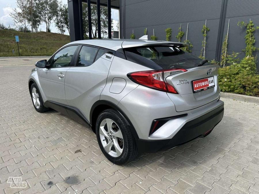 Toyota C-HR 2017 Viļņa, ar dzinēja tilpumu 1.80 L un nobraukumu 181 tūkst. km par 14950 €, foto 11 vietnē AUTOMOTO.COM.LV