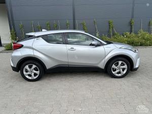 Toyota C-HR 2017 Viļņa, ar dzinēja tilpumu 1.80 L un nobraukumu 181 tūkst. km par 14950 €, foto 12 vietnē AUTOMOTO.COM.LV