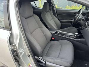 Toyota C-HR 2017 Viļņa, ar dzinēja tilpumu 1.80 L un nobraukumu 181 tūkst. km par 14950 €, foto 17 vietnē AUTOMOTO.COM.LV