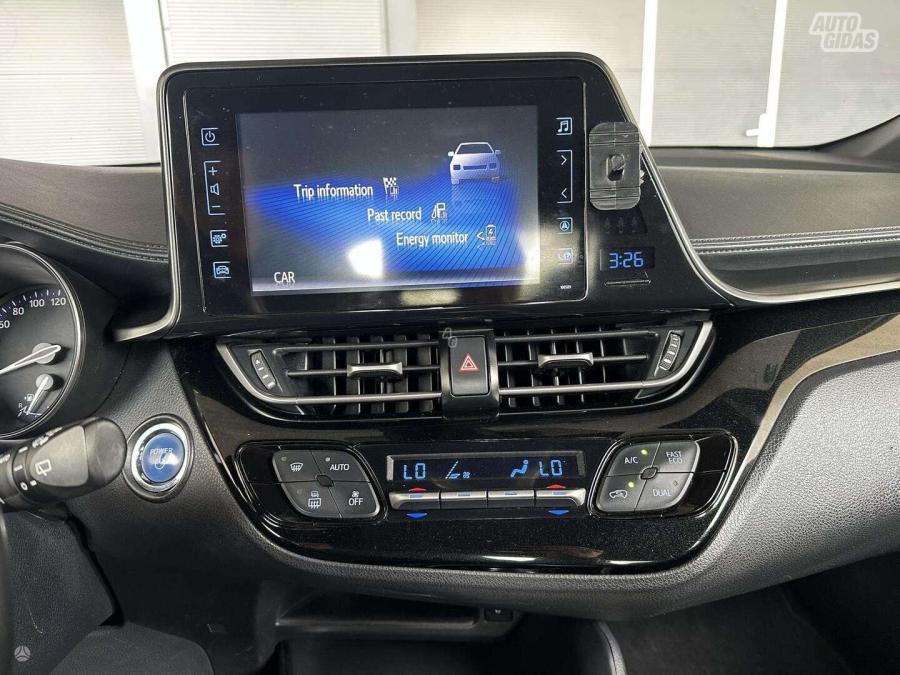 Toyota C-HR 2017 Viļņa, ar dzinēja tilpumu 1.80 L un nobraukumu 181 tūkst. km par 14950 €, foto 26 vietnē AUTOMOTO.COM.LV