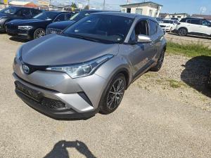 Toyota C-HR 2017 in Vilnius, with an engine capacity of 0.00 L and mileage of 200 thousand km for 13900 €, photo  on AUTOMOTO.COM.LV