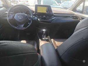 Toyota C-HR 2017 in Vilnius, with an engine capacity of 0.00 L and mileage of 200 thousand km for 13900 €, photo 12 on AUTOMOTO.COM.LV