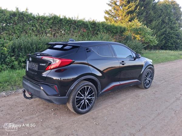Тойота C-HR 2017 в Паланга, объемом двигателя 1.80 л и пробегом 167 тыс. км за 16900 €, фото 1 на AUTOMOTO.COM.LV