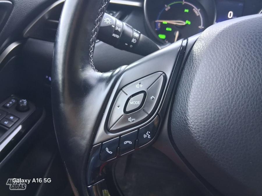 Тойота C-HR 2017 в Паланга, объемом двигателя 1.80 л и пробегом 167 тыс. км за 16900 €, фото 12 на AUTOMOTO.COM.LV