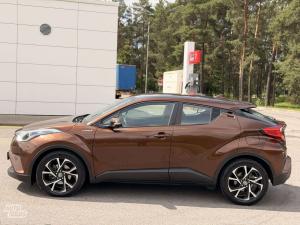 Тойота C-HR 2017 в Вильнюс, объемом двигателя 1.80 л и пробегом 117 тыс. км за 17350 €, фото 9 на AUTOMOTO.COM.LV
