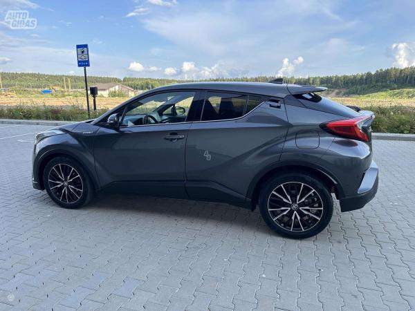 Тойота C-HR 2017 в Вильнюс, объемом двигателя 1.80 л и пробегом 169 тыс. км за 15950 €, фото 8 на AUTOMOTO.COM.LV