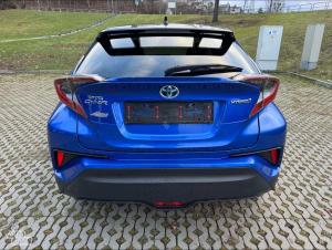 Toyota C-HR 2017 in Kaunas, with an engine capacity of 1.80 L and mileage of 242 thousand km for 14950 €, photo 8 on AUTOMOTO.COM.LV