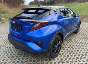 Toyota C-HR 2017 in Kaunas, with an engine capacity of 1.80 L and mileage of 242 thousand km for 14950 €, photo 9 on AUTOMOTO.COM.LV