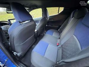 Toyota C-HR 2017 in Kaunas, with an engine capacity of 1.80 L and mileage of 242 thousand km for 14950 €, photo 13 on AUTOMOTO.COM.LV