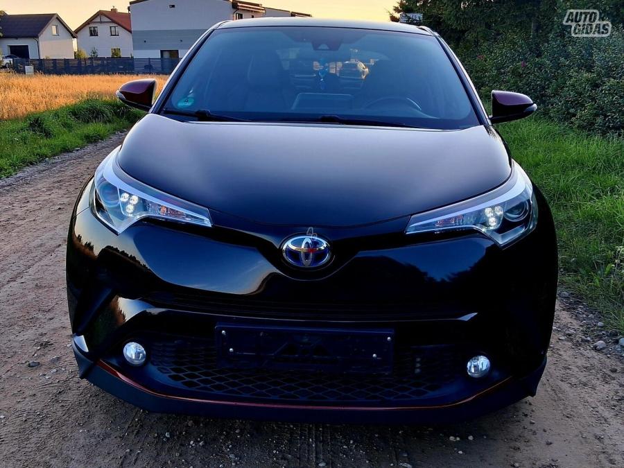 Toyota C-HR 2017 Palanga, ar dzinēja tilpumu 1.80 L un nobraukumu 167 tūkst. km par 16900 €, foto 3 vietnē AUTOMOTO.COM.LV