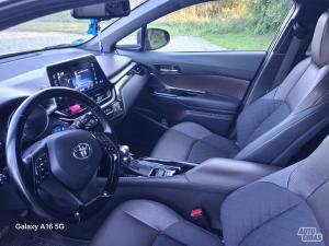 Toyota C-HR 2017 Palanga, ar dzinēja tilpumu 1.80 L un nobraukumu 167 tūkst. km par 16900 €, foto 25 vietnē AUTOMOTO.COM.LV
