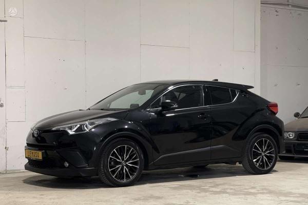 Тойота C-HR 2017 в Клайпеда, объемом двигателя 0.00 л и пробегом 177 тыс. км за 15999 €, фото 3 на AUTOMOTO.COM.LV