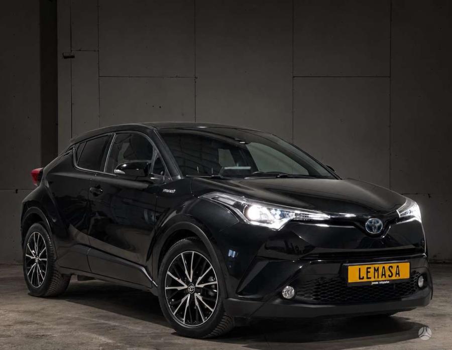 Тойота C-HR 2017 в Клайпеда, объемом двигателя 0.00 л и пробегом 192 тыс. км за 154999 €, фото 1 на AUTOMOTO.COM.LV