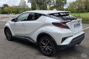 Toyota C-HR 2017 Kauņa, ar dzinēja tilpumu 1.80 L un nobraukumu 161 tūkst. km par 14990 €, foto 4 vietnē AUTOMOTO.COM.LV
