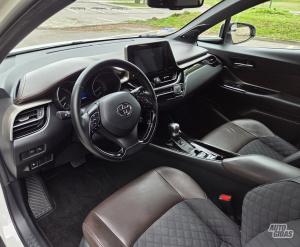 Toyota C-HR 2017 Kauņa, ar dzinēja tilpumu 1.80 L un nobraukumu 161 tūkst. km par 14990 €, foto 7 vietnē AUTOMOTO.COM.LV