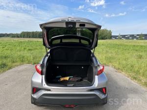 Тойота C-HR 2018 в Рига, объемом двигателя 1.80 л и пробегом 100 тыс. км за 16600 €, фото 9 на AUTOMOTO.COM.LV