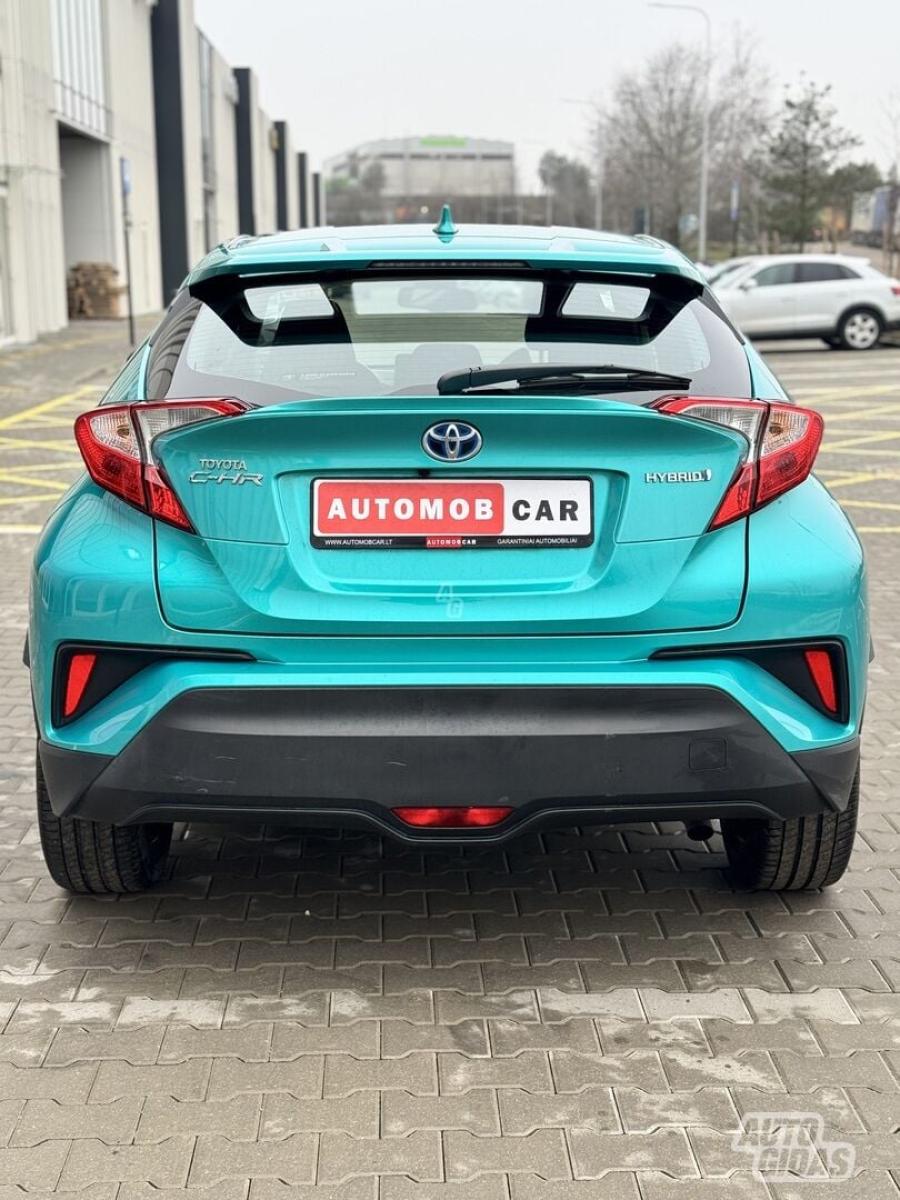 Toyota C-HR 2018 in Vilnius, with an engine capacity of 1.80 L and mileage of 170 thousand km for 16350 €, photo 6 on AUTOMOTO.COM.LV