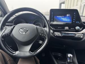 Toyota C-HR 2018 in Vilnius, with an engine capacity of 1.80 L and mileage of 170 thousand km for 16350 €, photo 11 on AUTOMOTO.COM.LV