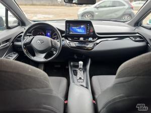 Toyota C-HR 2018 in Vilnius, with an engine capacity of 1.80 L and mileage of 170 thousand km for 16350 €, photo 12 on AUTOMOTO.COM.LV