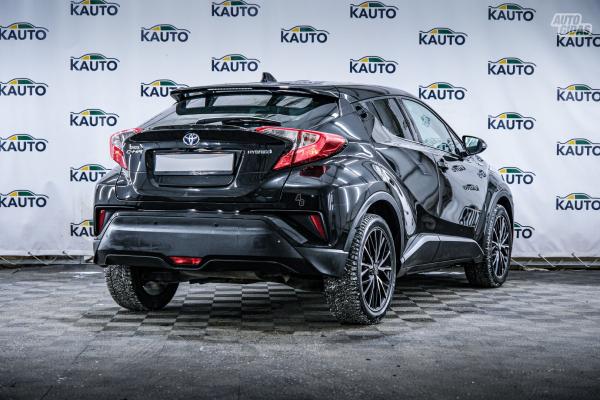 Тойота C-HR 2018 в Каунас, объемом двигателя 1.80 л и пробегом 208 тыс. км за 15990 €, фото 3 на AUTOMOTO.COM.LV