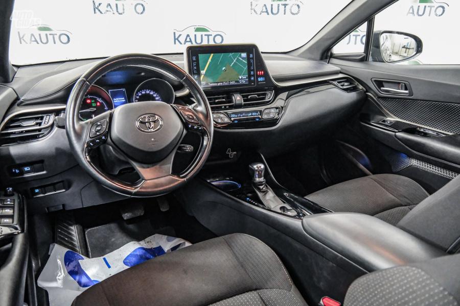 Тойота C-HR 2018 в Каунас, объемом двигателя 1.80 л и пробегом 208 тыс. км за 15990 €, фото 7 на AUTOMOTO.COM.LV
