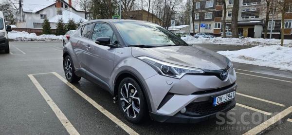 Toyota C-HR 2018 Rīga, ar dzinēja tilpumu 1.80 L un nobraukumu 90 tūkst. km par 17000 €, foto 1 vietnē AUTOMOTO.COM.LV
