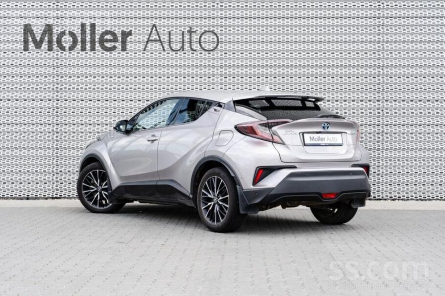 Тойота C-HR 2018 в Рига, объемом двигателя 1.80 л и пробегом 151 тыс. км за 17850 €, фото 4 на AUTOMOTO.COM.LV