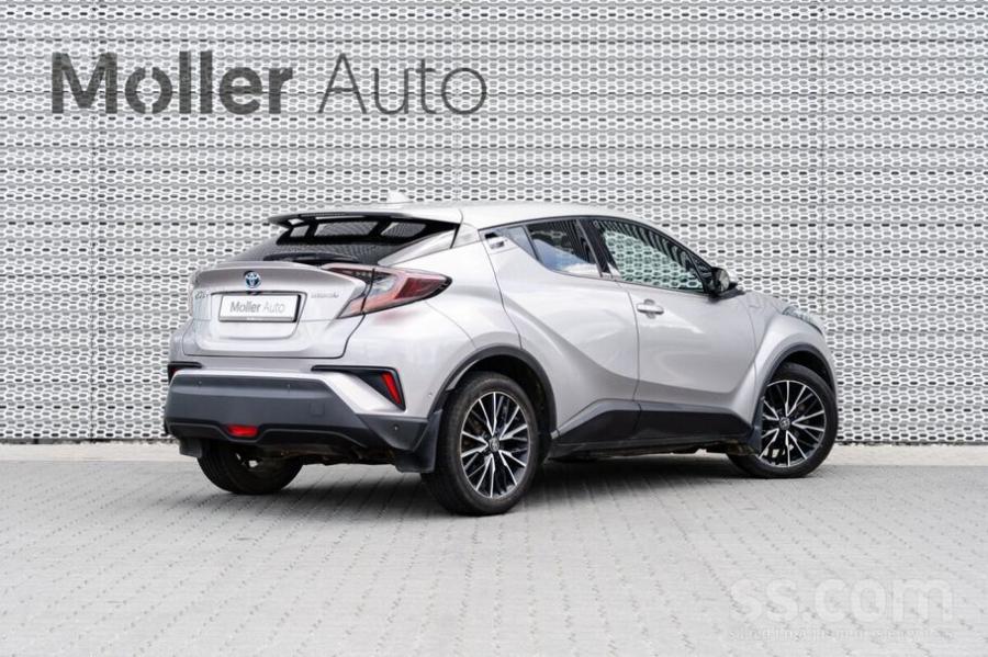 Тойота C-HR 2018 в Рига, объемом двигателя 1.80 л и пробегом 151 тыс. км за 17850 €, фото 5 на AUTOMOTO.COM.LV