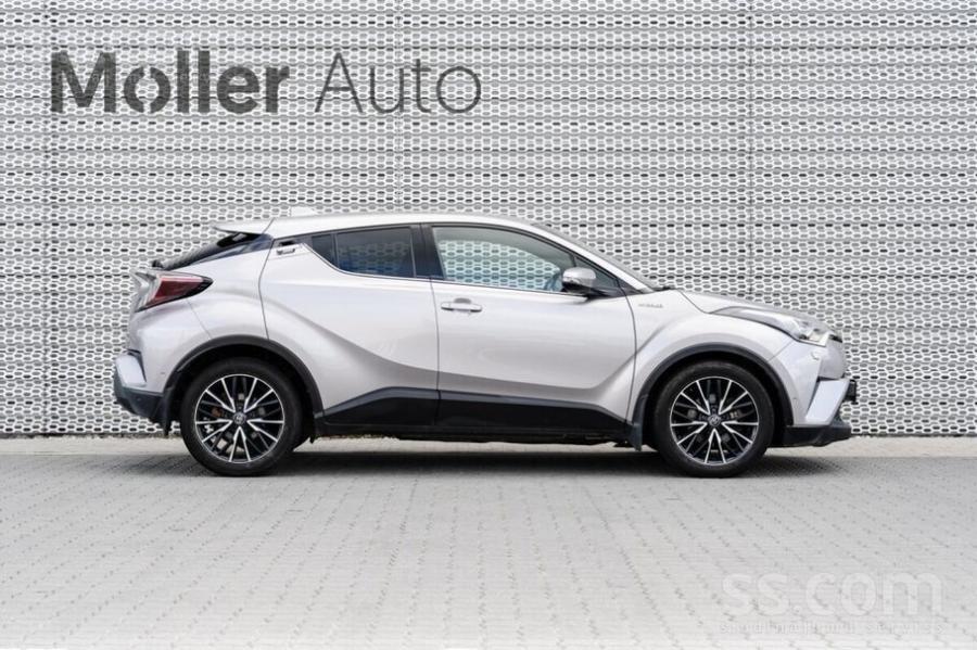 Тойота C-HR 2018 в Рига, объемом двигателя 1.80 л и пробегом 151 тыс. км за 17850 €, фото 6 на AUTOMOTO.COM.LV