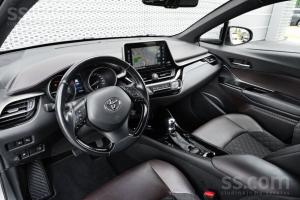 Тойота C-HR 2018 в Рига, объемом двигателя 1.80 л и пробегом 151 тыс. км за 17850 €, фото 9 на AUTOMOTO.COM.LV
