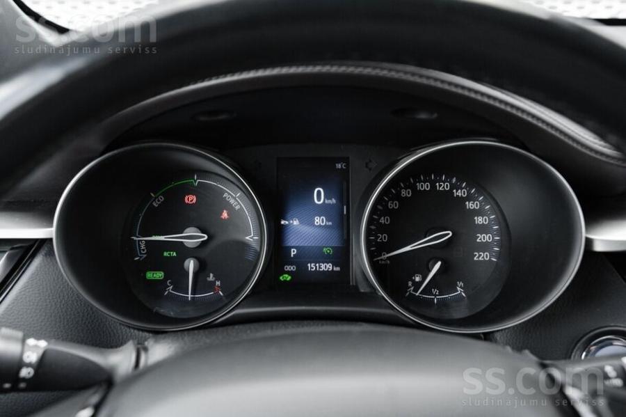 Тойота C-HR 2018 в Рига, объемом двигателя 1.80 л и пробегом 151 тыс. км за 17850 €, фото 13 на AUTOMOTO.COM.LV