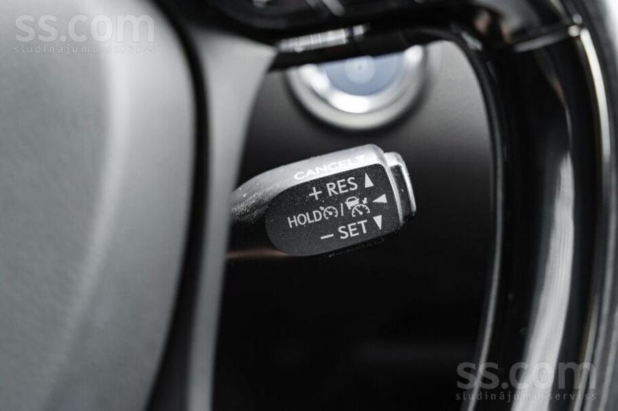 Тойота C-HR 2018 в Рига, объемом двигателя 1.80 л и пробегом 151 тыс. км за 17850 €, фото 14 на AUTOMOTO.COM.LV