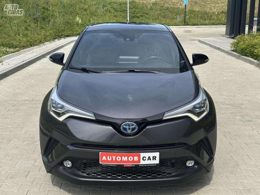 Тойота C-HR 2018 в Вильнюс, объемом двигателя 1.80 л и пробегом 110 тыс. км за 17250 €, фото 4 на AUTOMOTO.COM.LV