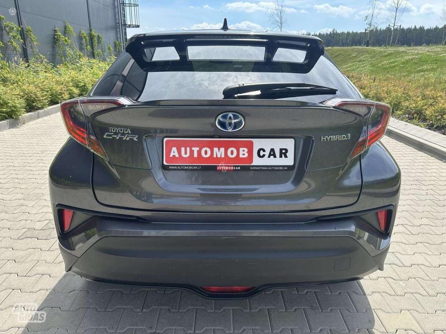 Тойота C-HR 2018 в Вильнюс, объемом двигателя 1.80 л и пробегом 110 тыс. км за 17250 €, фото 13 на AUTOMOTO.COM.LV