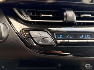 Toyota C-HR 2018 Viļņa, ar dzinēja tilpumu 1.80 L un nobraukumu 144 tūkst. km par 16350 €, foto 30 vietnē AUTOMOTO.COM.LV
