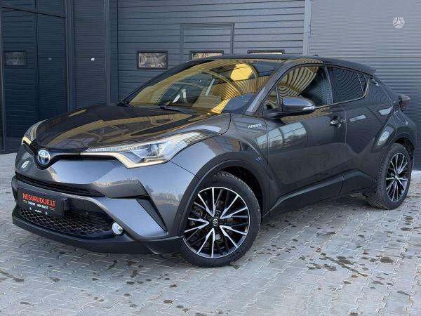 Toyota C-HR 2018 in Vilnius, with an engine capacity of 1.80 L and mileage of 106 thousand km for 17999 €, photo 1 on AUTOMOTO.COM.LV