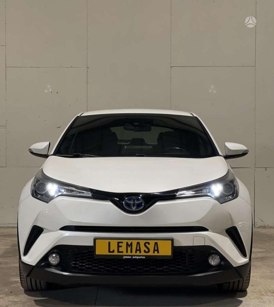 Тойота C-HR 2018 в Клайпеда, объемом двигателя 0.00 л и пробегом 164 тыс. км за 15500 €, фото 4 на AUTOMOTO.COM.LV