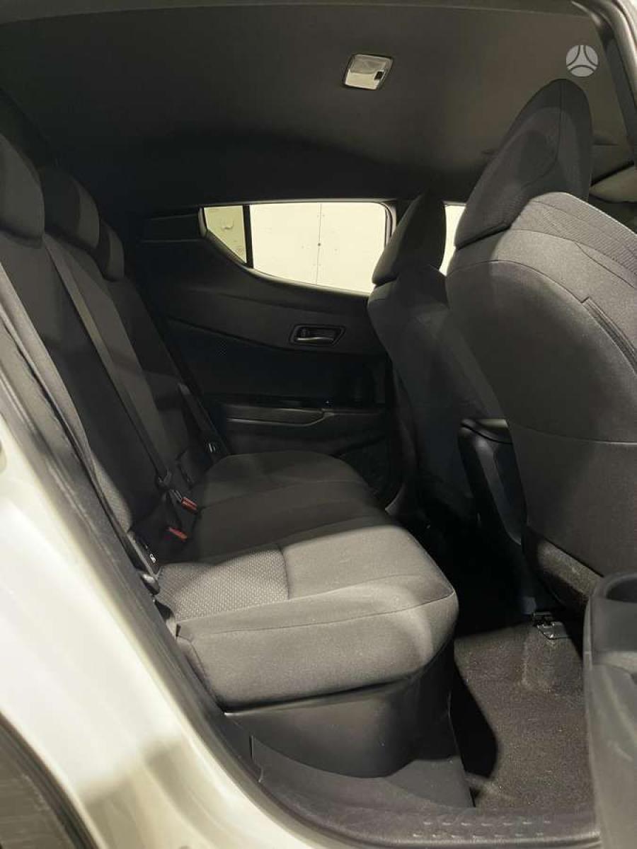 Тойота C-HR 2018 в Клайпеда, объемом двигателя 0.00 л и пробегом 164 тыс. км за 15500 €, фото 6 на AUTOMOTO.COM.LV