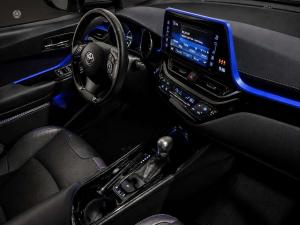 Тойота C-HR 2018 в Клайпеда, объемом двигателя 0.00 л и пробегом 124 тыс. км за 17999 €, фото 3 на AUTOMOTO.COM.LV