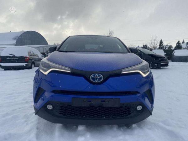 Тойота C-HR 2019 в Радвилишкис, объемом двигателя 1.80 л и пробегом 94 тыс. км за 11950 €, фото 5 на AUTOMOTO.COM.LV