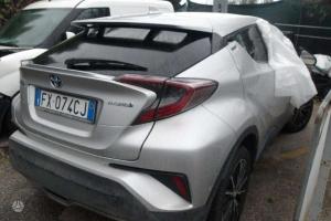 Toyota C-HR 2019 in Kaunas, with an engine capacity of 1.80 L and mileage of 92 thousand km for 9500 €, photo 4 on AUTOMOTO.COM.LV
