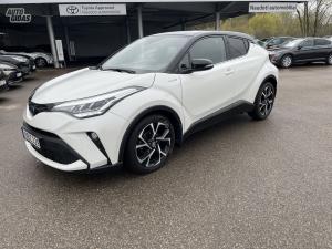 Toyota C-HR 2019 in Kaunas, with an engine capacity of 1.80 L and mileage of 140 thousand km for 17600 €, photo  on AUTOMOTO.COM.LV